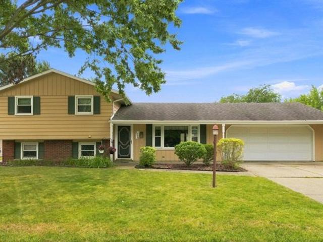 5714 Montavilla Dr, Fort Wayne, IN 46815