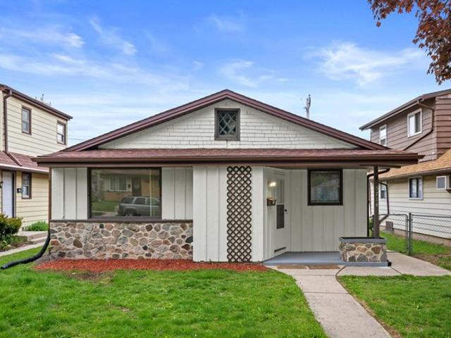5714 N 98th St, Milwaukee, WI 53225