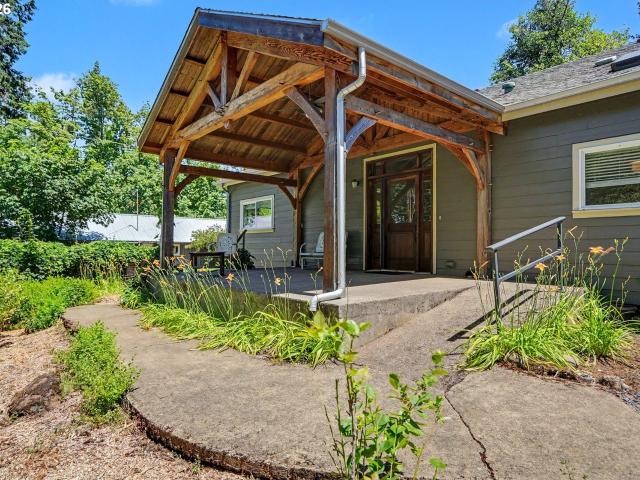 5714 crooked finger rd ne