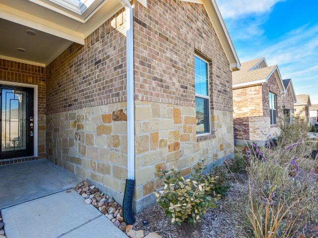 5715 Aurora Greens Lane