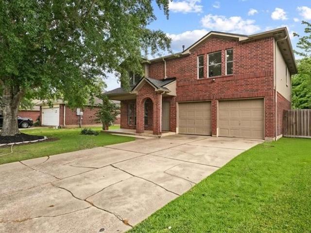 5715 Guadalupe Dr, Dickinson, TX 77539