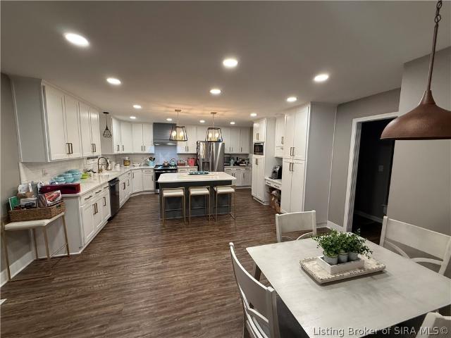 5715 Ridgefield Drive