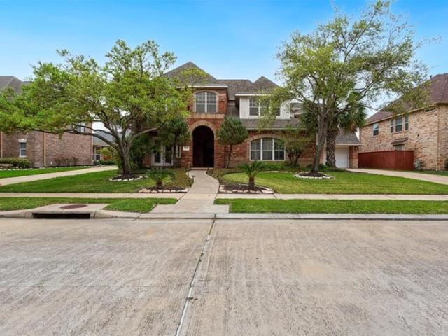 5715 Santa Fe Springs Dr, Houston, TX 77041