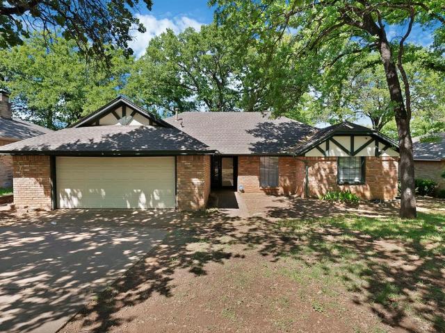 5715 Trail Crest Dr, Arlington, TX 76017 | MLS #21237 | Compass