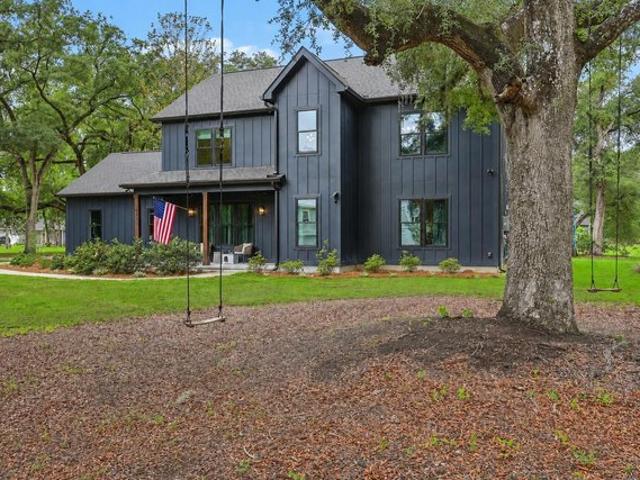 5715 Whistle Stop Ln, Ravenel, SC 29470
