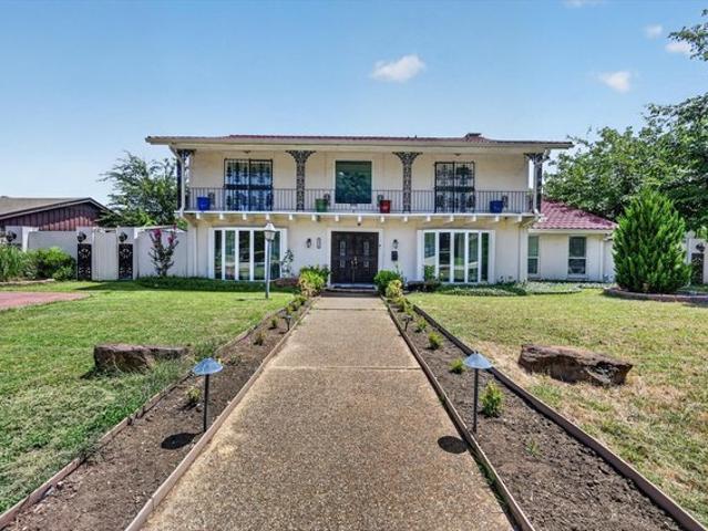 5716 Maryview Ter, Haltom City, TX 76117
