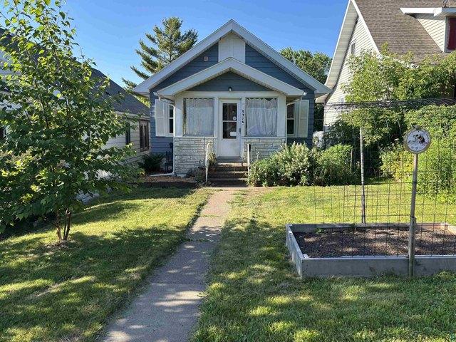 5716 Highland St, Duluth, MN 55807