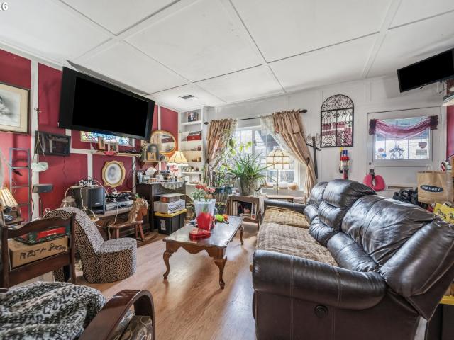 5716 SE 104TH AVE