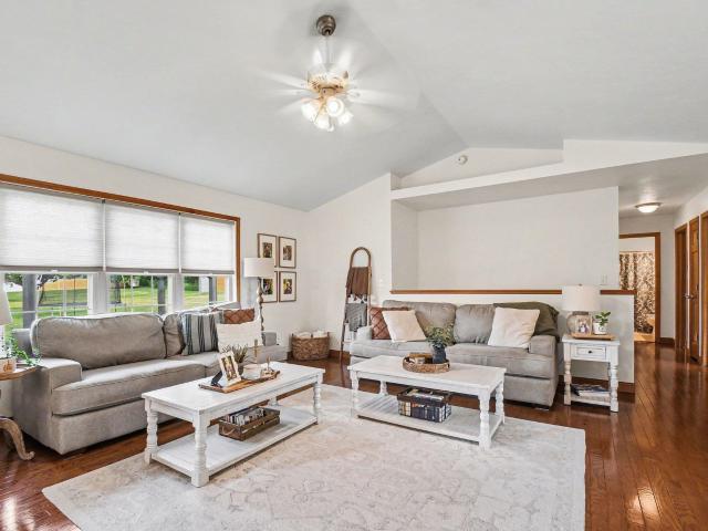 57175 Garnet Lane