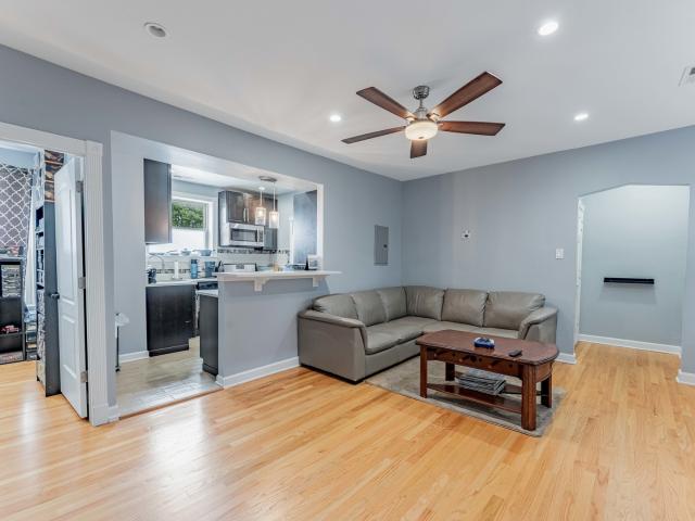5717 N Kimball Avenue # 2N