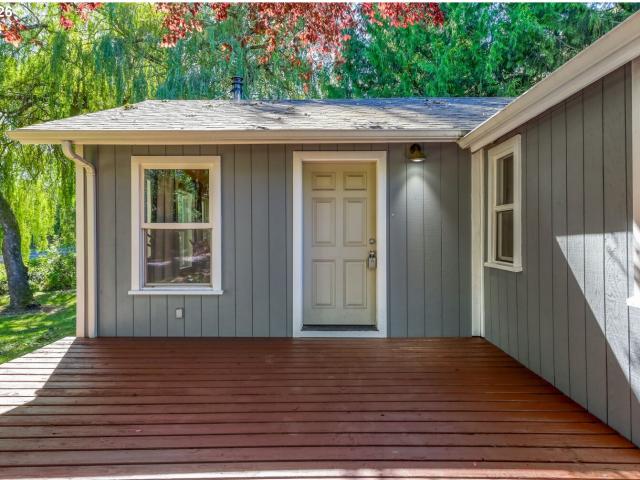 5717 se salquist rd