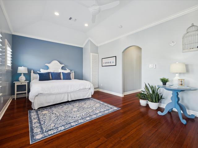 5717 Val Verde St, Unit C, Houston, TX 77057 | MLS #13471