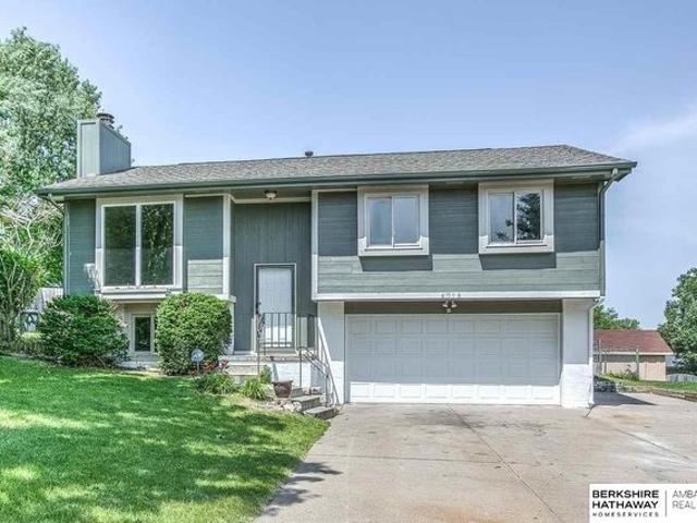 5718 N 128th St, Omaha, NE 68164