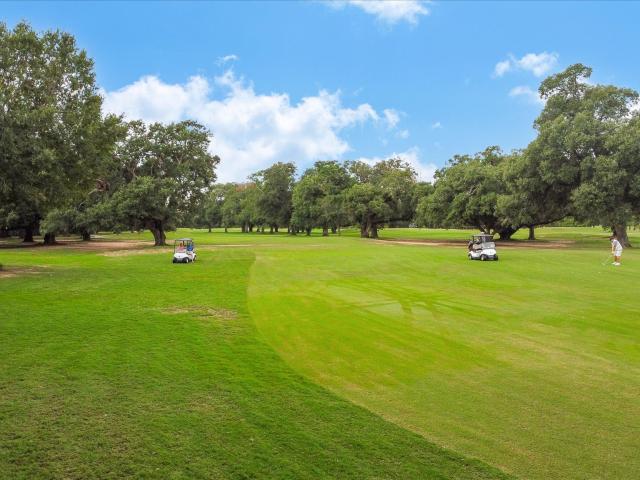 5718 Oakmoss Trail