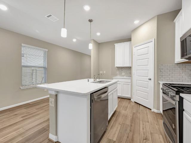 5718 Adamite Way, Houston, TX 77048 | MLS #69022