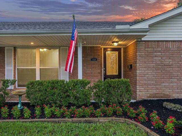 5718 Belrose Dr, Houston, TX 77035