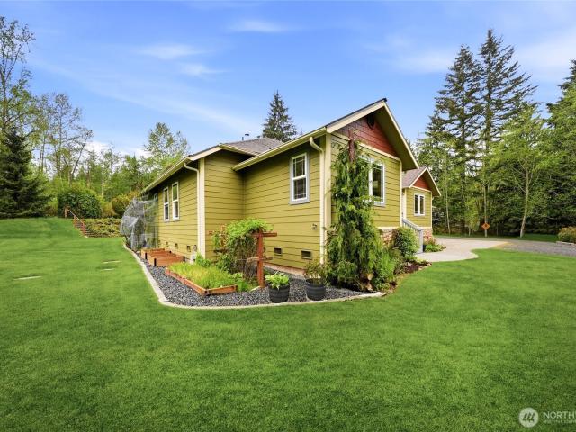 5718 rd Ave NE, Unit A, Lake Stevens, WA 98258 | MLS #2511 | Compass