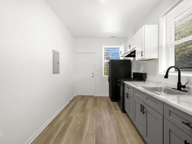 5718 S Wabash 3 Bedroom Apartment for Rent at 5718 S Wabash Ave, Chicago, IL 60637 Washington Park