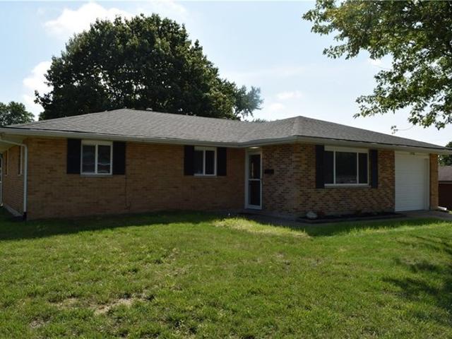 5718 Woodmore Dr, Dayton, OH 45414