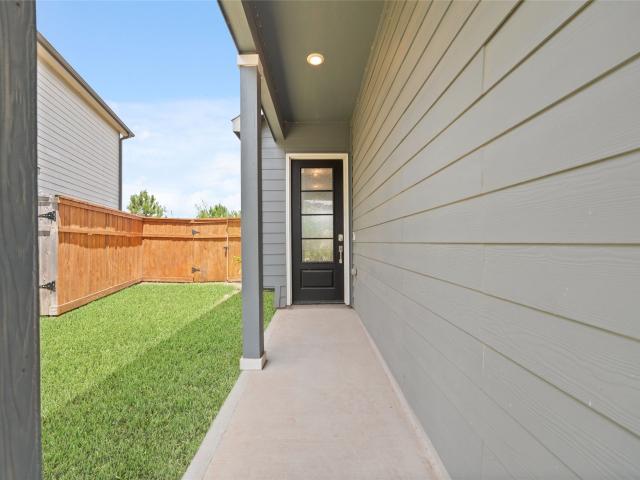 5719 Foggy Vine Court