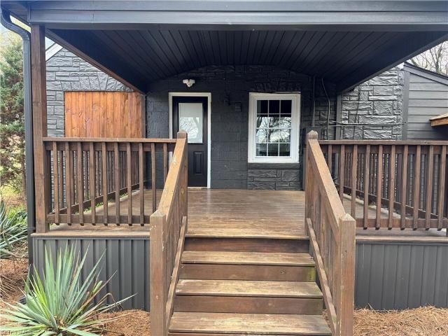 5719 Hackney Road