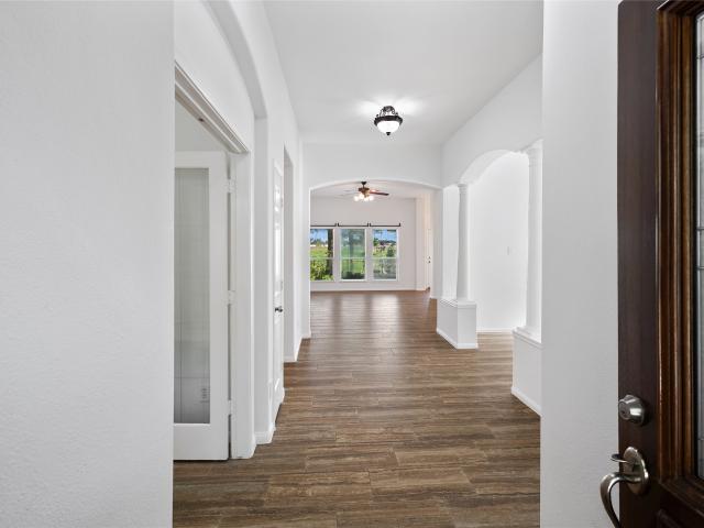 5719 Horseshoe Falls