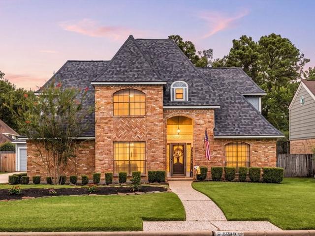 5719 Lone Cedar Dr, Houston, TX 77345