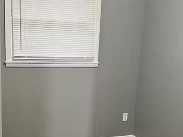 57100094 10524 Lothian Cir