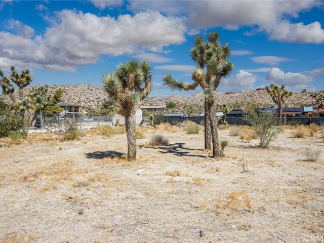 57106 Crestview Drive