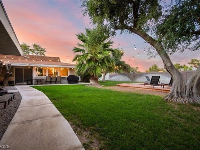 5710 Madre Mesa Dr, Las Vegas, NV 89108