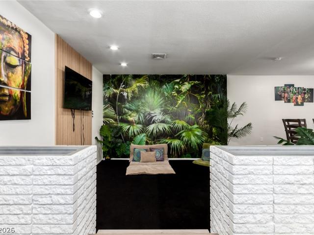 5710 Madre Mesa Drive
