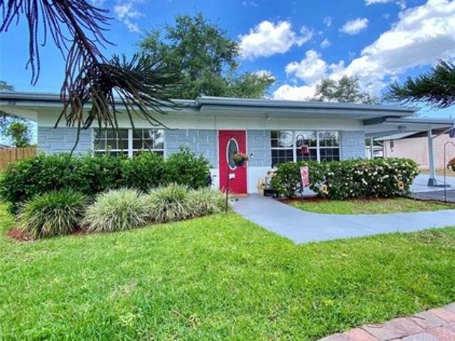 5710 18th St W, Bradenton, FL 34207