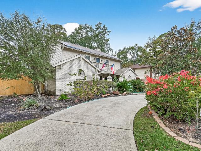 5711 Bermuda Dunes Dr