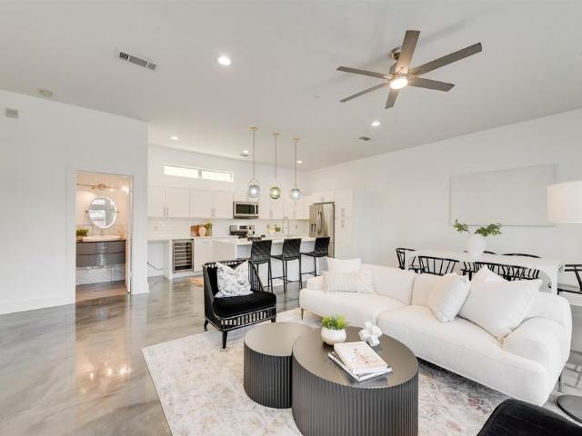5711 Ross Ave, Unit 2, Dallas, TX 75206 | MLS #21225 | Compass