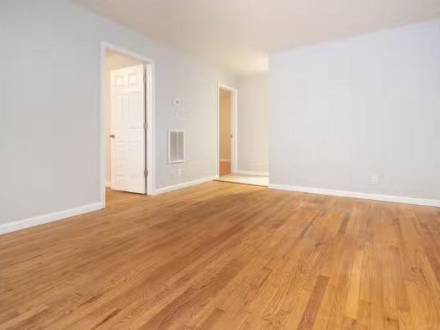 57126690 1208 Rosedale Ave