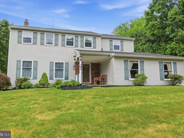 5712 Nina Cir, Coopersburg, PA 18036