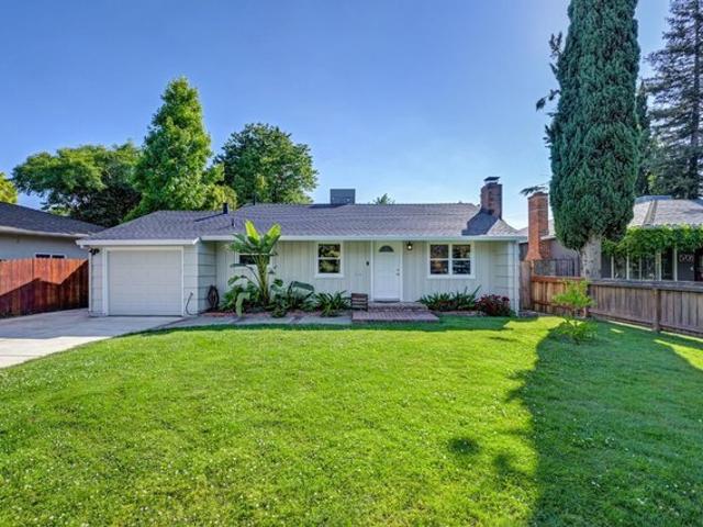 5712 Carlson Dr, Sacramento, CA 95819