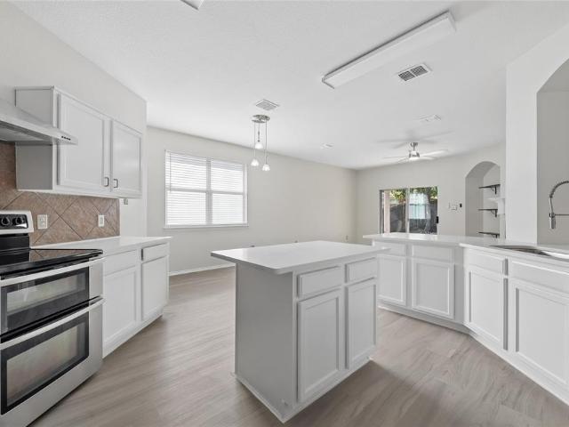 5712 Eureka Bend