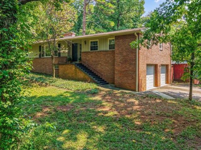 5712 Pinellas Dr, Knoxville, TN 37919