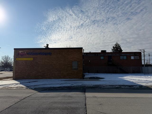 5712 S Harlem Avenue