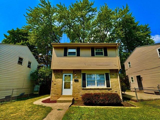 5713 N 96th St, Milwaukee, WI 53225