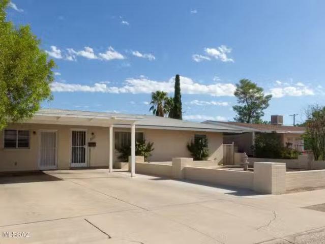 5713 E 2nd St, Tucson, AZ 85711 MLS 22422449