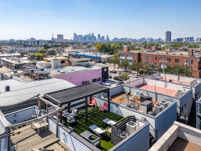 5713 La Vista Drive