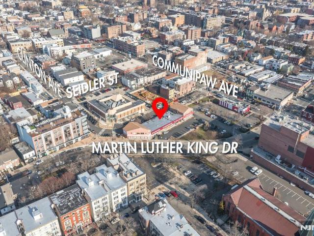 571 575 Martin Luther King Drive