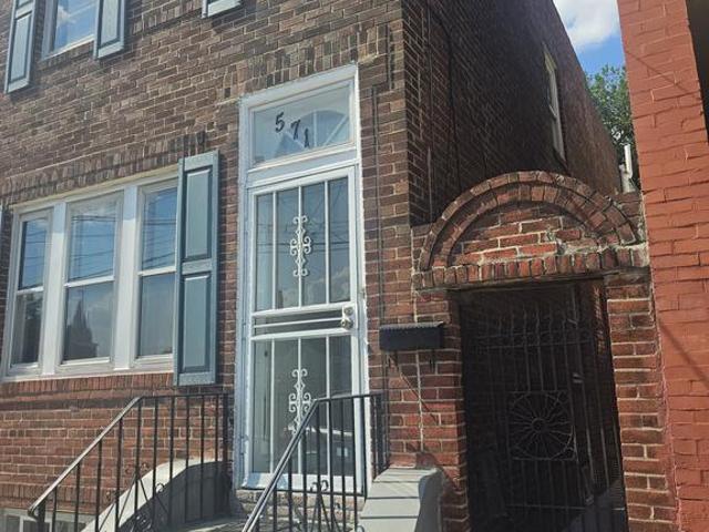 571 Clinton Street