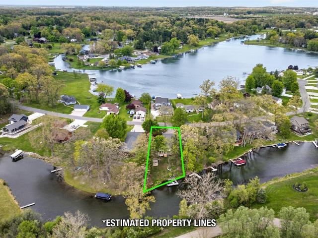 571 Acorn Trail