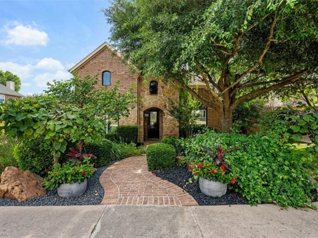 571 Aspen Dr, Austin, TX 78737