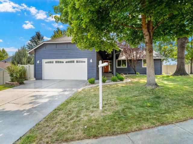 571 E Mango Dr