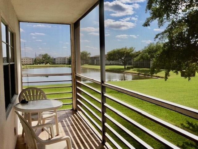 571 Fanshaw N, Boca Raton, FL 33434
