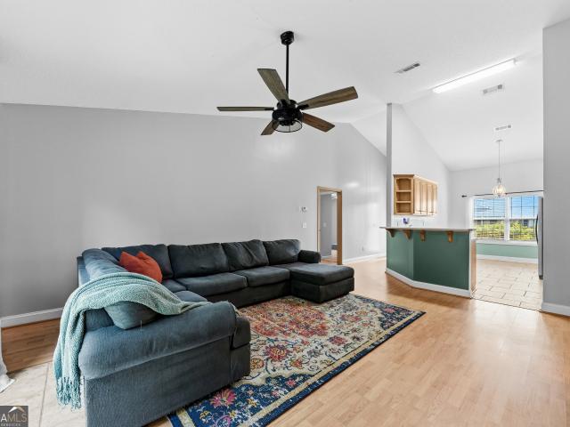 571 Henrietta Drive